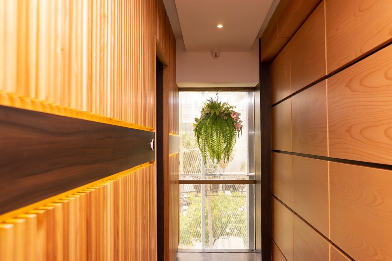 Book MW Wellness (Din Daeng) with best deals up to 0% at ThaiHand