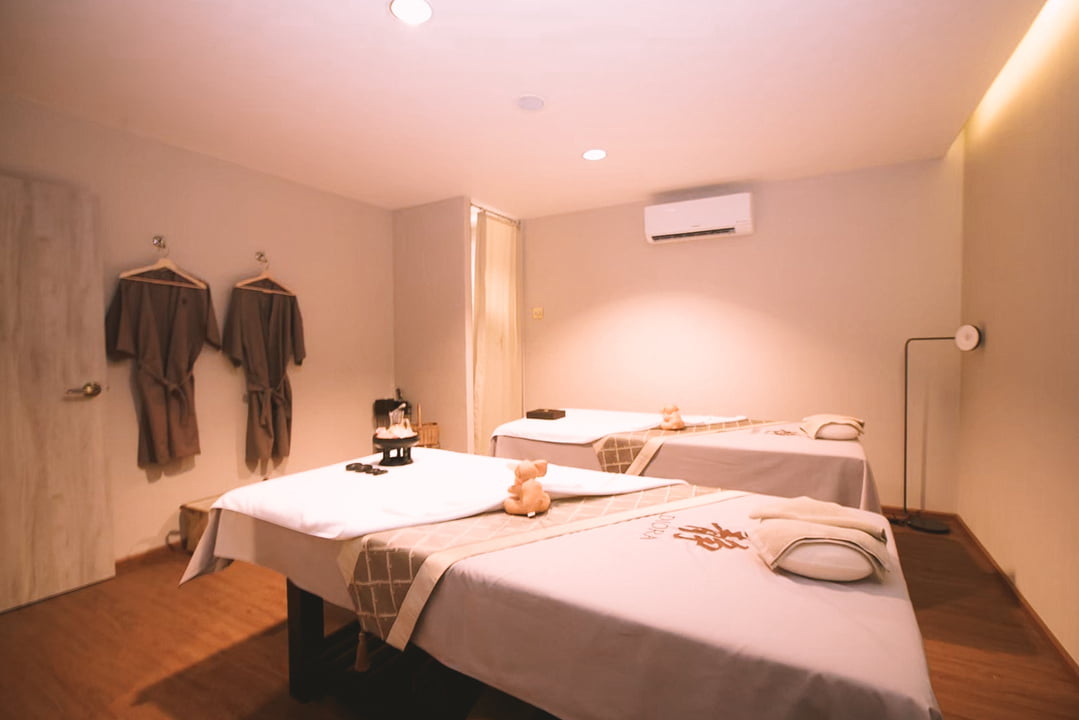 Book DIORA LUXE - Luxury Spa (Lumpini) with best deals up to 15% at ...