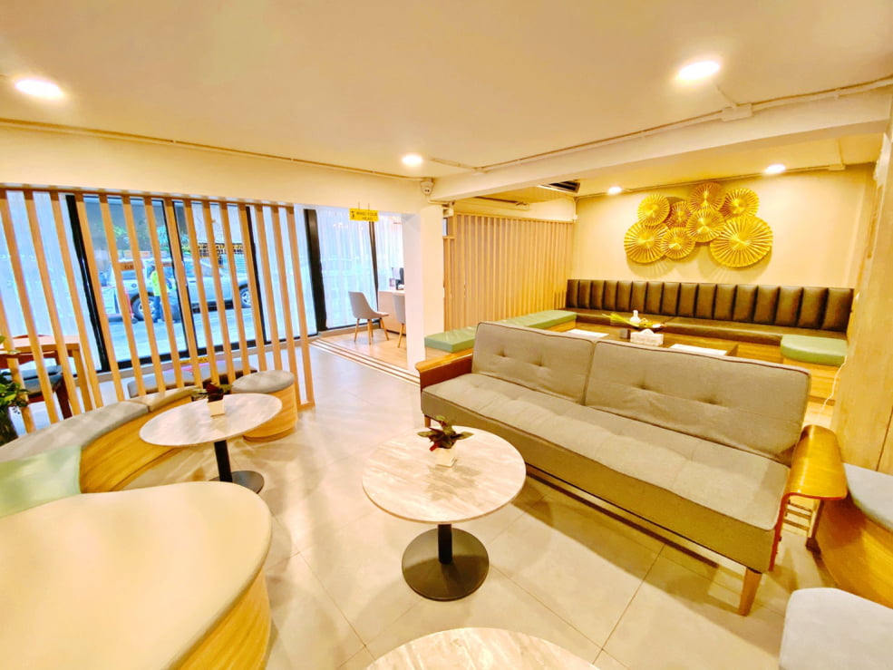 Book One More Thai Massage (Chit Lom) with best deals up to 8% at ThaiHand